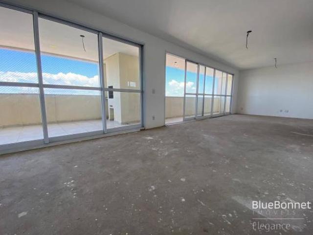 Cobertura para venda em Jardim Messina de 225.00m² com 4 Quartos, 4 Suites e 4 Garagens