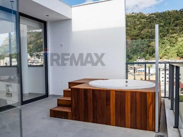 Cobertura para Venda em Juiz de Fora/MG Jardim Glória 3 Quartos
