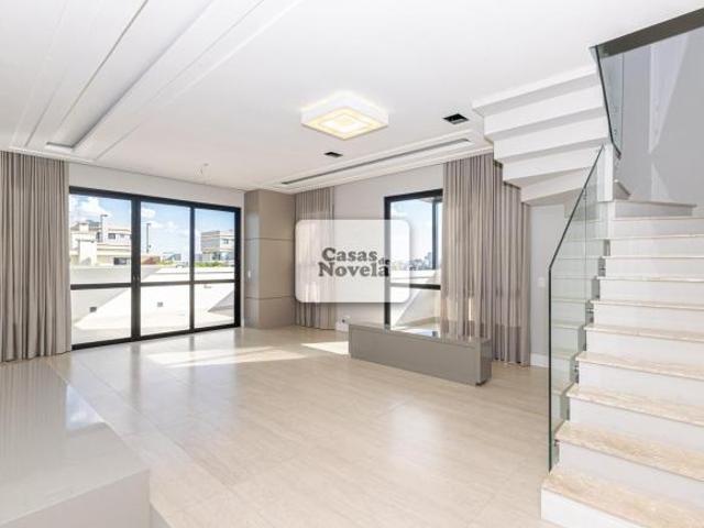 Cobertura para venda em Juvevê de 163.00m² com 2 Quartos, 2 Suites e 4 Garagens