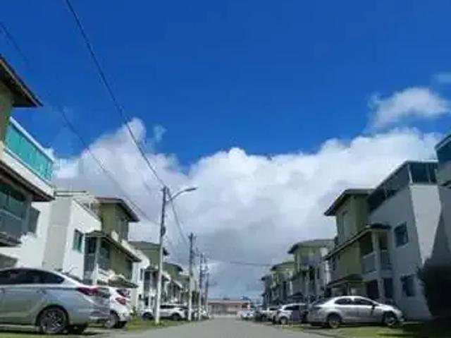 Cobertura para Venda em Lauro de Freitas/BA Buraquinho 3 Quartos