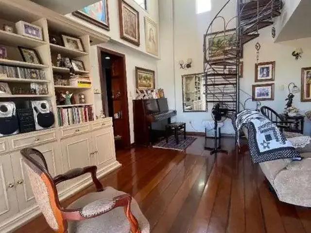 Cobertura para Venda em Macaé/RJ Centro 4 Quartos