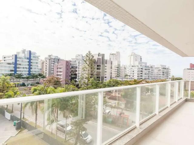 Cobertura para Venda em Matinhos/PR Caiobá 5 Quartos