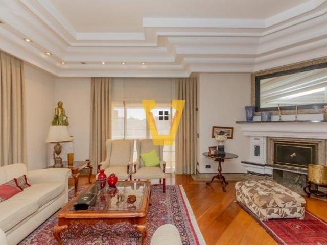 Cobertura para venda em Moema com 3 quartos, sendo 3 suítes, 472m²