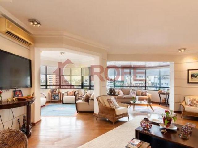 Cobertura para venda em Moema com 4 quartos, sendo 2 suítes, 455m²!