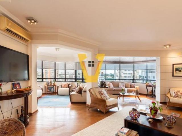 Cobertura para venda em Moema com 4 quartos, sendo 2 suítes, 455m²