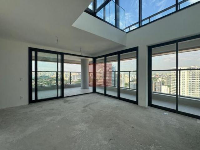 Cobertura para venda em Moema com 4 quartos, sendo 4 suítes, 281m²