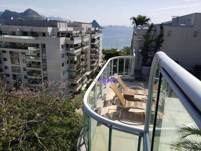 Cobertura para Venda em Niterói/RJ Charitas 4 Quartos