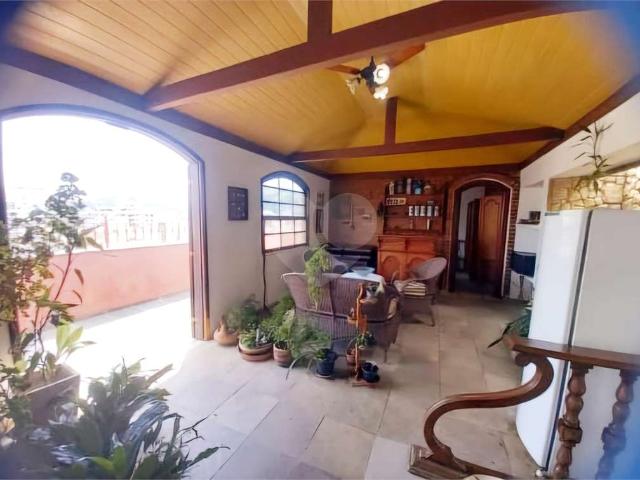 Cobertura para Venda em Niterói/RJ Icaraí 4 Quartos