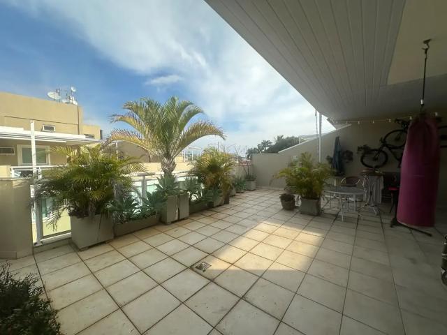 Cobertura para Venda em Niterói/RJ Piratininga 4 Quartos