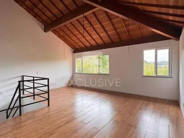 Cobertura para Venda em Nova Friburgo/RJ Cônego 3 Quartos