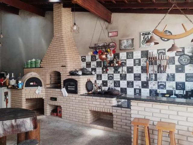 Cobertura para venda em Parque Santa Felícia Jardim de 269.00m² com 3 Quartos, 1 Suite e 2 Garagens