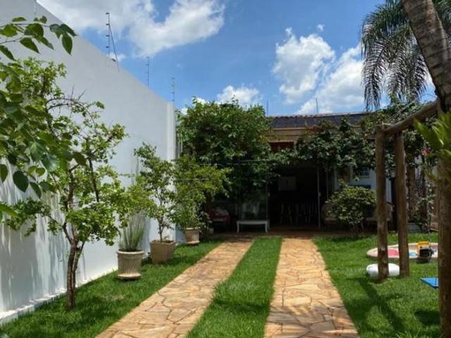 Cobertura para venda em Parque Santa Monica de 252.00m² com 4 Quartos, 1 Suite e 6 Garagens
