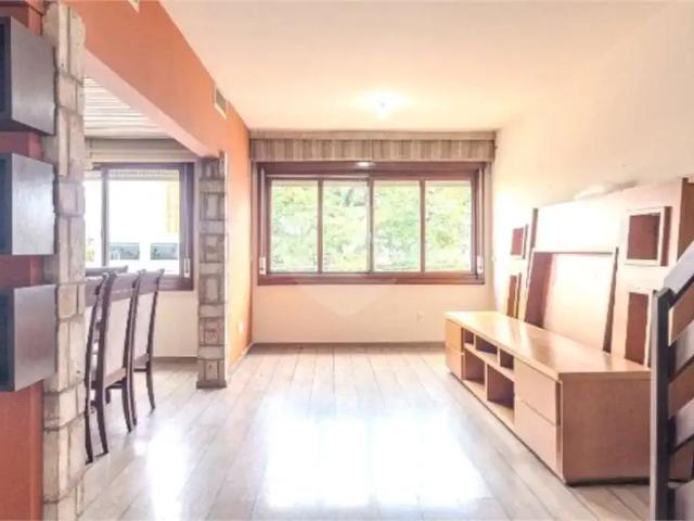 Cobertura para Venda em Porto Alegre/RS Três Figueiras 3 Quartos