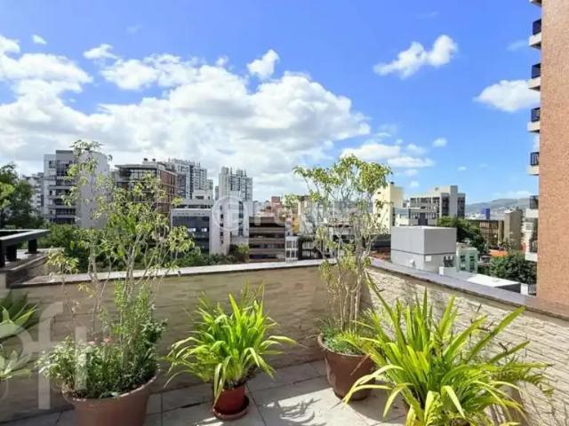 Cobertura para Venda em Porto Alegre/RS Três Figueiras 3 Quartos