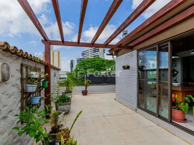 Cobertura para Venda em Porto Alegre/RS Três Figueiras 3 Quartos