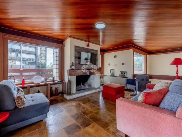 Cobertura para Venda em Porto Alegre/RS Auxiliadora 4 Quartos