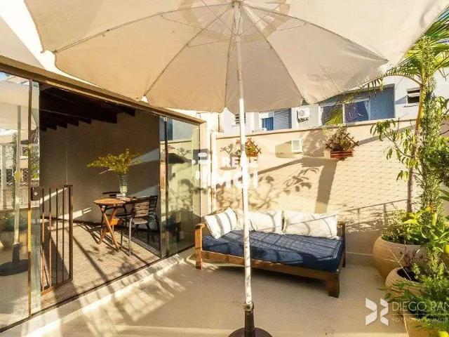 Cobertura para Venda em Porto Alegre/RS Auxiliadora 2 Quartos