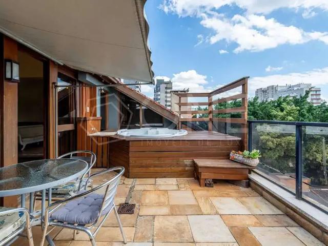 Cobertura para Venda em Porto Alegre/RS Auxiliadora 3 Quartos