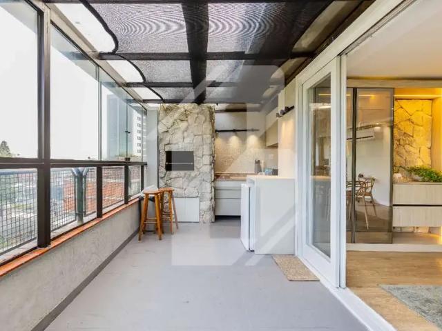 Cobertura para Venda em Porto Alegre/RS Auxiliadora 3 Quartos