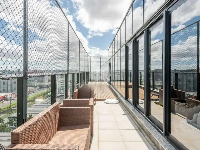 Cobertura para Venda em Porto Alegre/RS Central Parque 2 Quartos