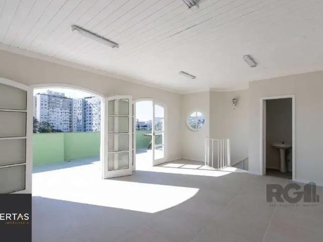 Cobertura para Venda em Porto Alegre/RS Cristal 2 Quartos