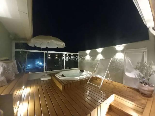 Cobertura para Venda em Porto Alegre/RS Cristal 2 Quartos