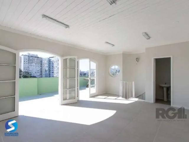 Cobertura para Venda em Porto Alegre/RS Cristal 2 Quartos