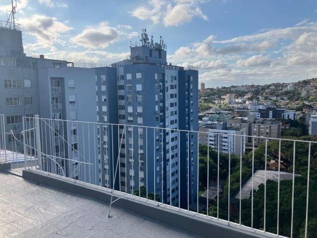 Cobertura para Venda em Porto Alegre/RS Cristal 2 Quartos