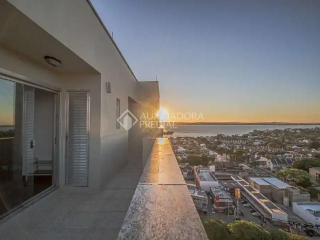 Cobertura para Venda em Porto Alegre/RS Cristal 3 Quartos