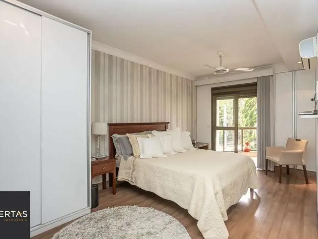 Cobertura para Venda em Porto Alegre/RS Cristal 3 Quartos