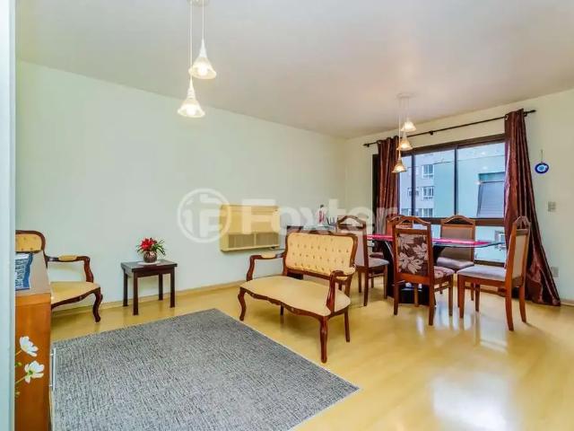 Cobertura para Venda em Porto Alegre/RS Jardim Botânico 3 Quartos