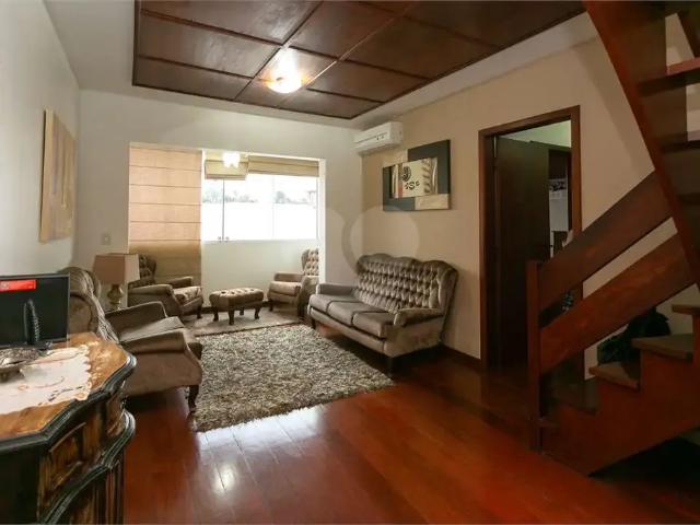Cobertura para Venda em Porto Alegre/RS Jardim Lindóia 3 Quartos