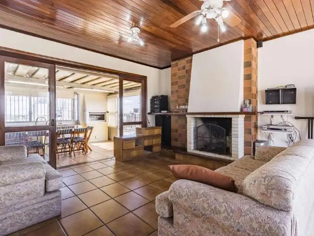 Cobertura para Venda em Porto Alegre/RS Menino Deus 3 Quartos