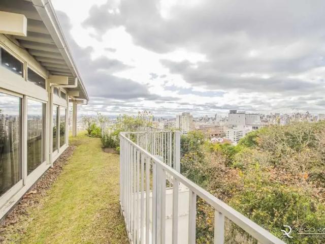 Cobertura para Venda em Porto Alegre/RS Moinhos de Vento 3 Quartos