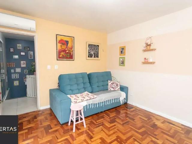Cobertura para Venda em Porto Alegre/RS Passo da Areia 2 Quartos