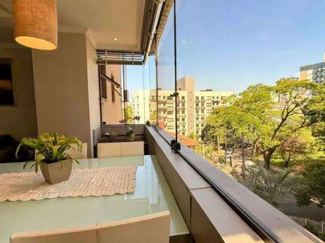 Cobertura para Venda em Porto Alegre/RS Passo da Areia 3 Quartos