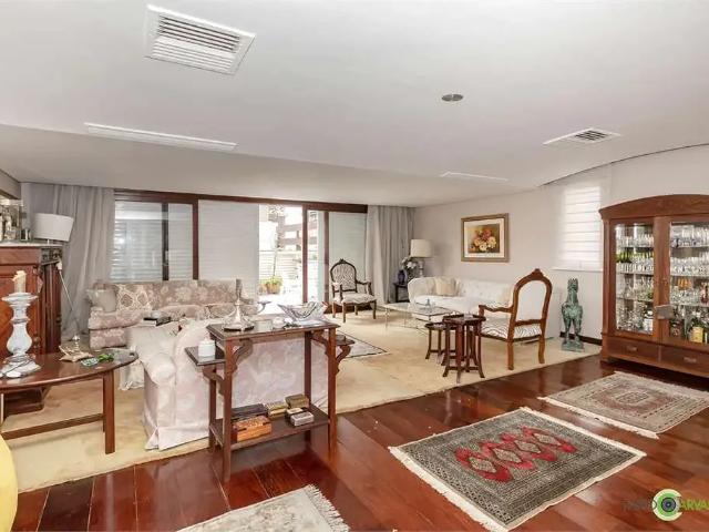 Cobertura para Venda em Porto Alegre/RS Petrópolis 3 Quartos