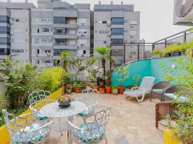 Cobertura para Venda em Porto Alegre/RS Rio Branco 3 Quartos