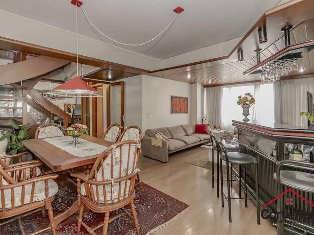Cobertura para Venda em Porto Alegre/RS São João 3 Quartos