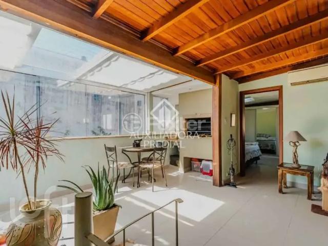 Cobertura para Venda em Porto Alegre/RS Santo Antônio 2 Quartos