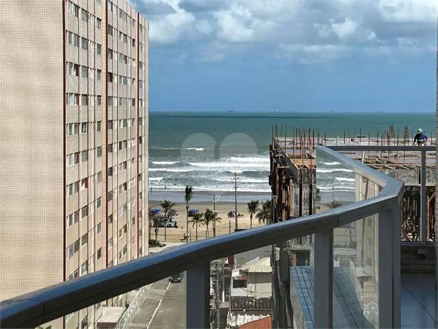 Cobertura para Venda em Praia Grande/SP Guilhermina 3 Quartos