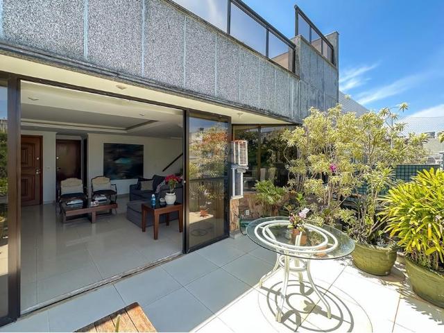Cobertura para venda em Recreio Dos Bandeirantes em Rio De Janeiro Rio de Janeiro de 332.00m² com 3 Quartos, 3 Suítes e 2 Garagens