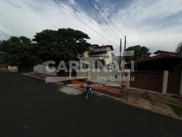 Cobertura para venda em Residencial Samambaia de 260.00m² com 4 Quartos, 2 Suites e 4 Garagens