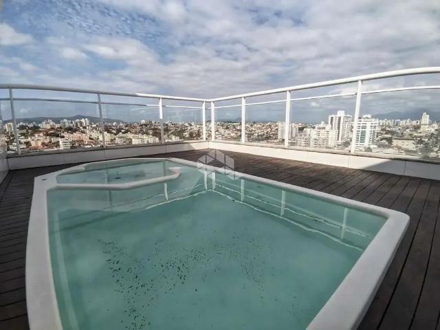 Cobertura para Venda em São José/SC Barreiros 3 Quartos