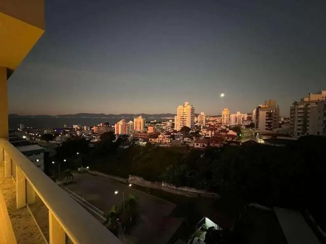 Cobertura para Venda em São José/SC Barreiros 3 Quartos
