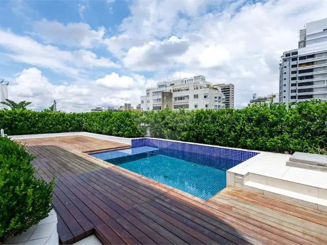 Cobertura para Venda em São Paulo/SP Vila Nova Conceição 3 Quartos
