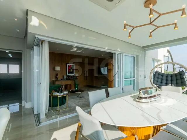 Cobertura para Venda em São Paulo/SP Vila Nova Conceição 3 Quartos