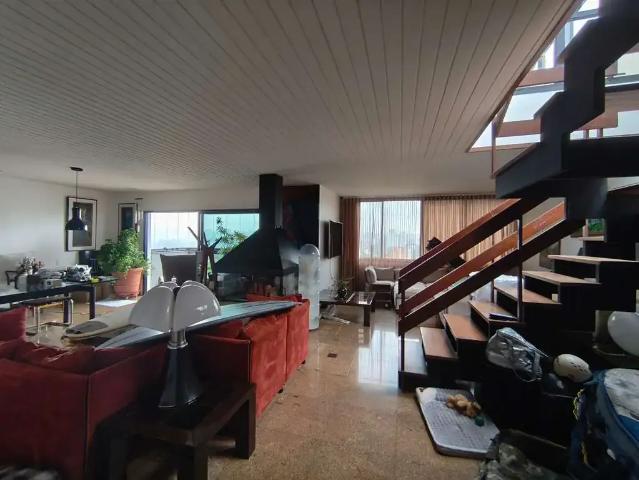 Cobertura para Venda em São Paulo/SP Vila Nova Conceição 3 Quartos