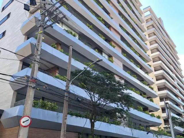 Cobertura para Venda em São Paulo/SP Vila Nova Conceição 4 Quartos