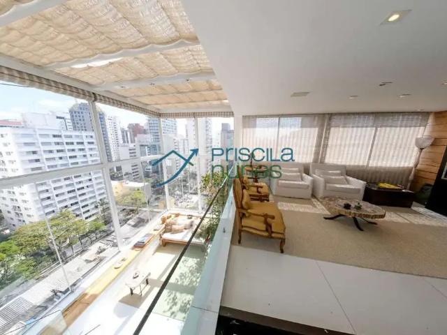 Cobertura para Venda em São Paulo/SP Vila Nova Conceição 4 Quartos